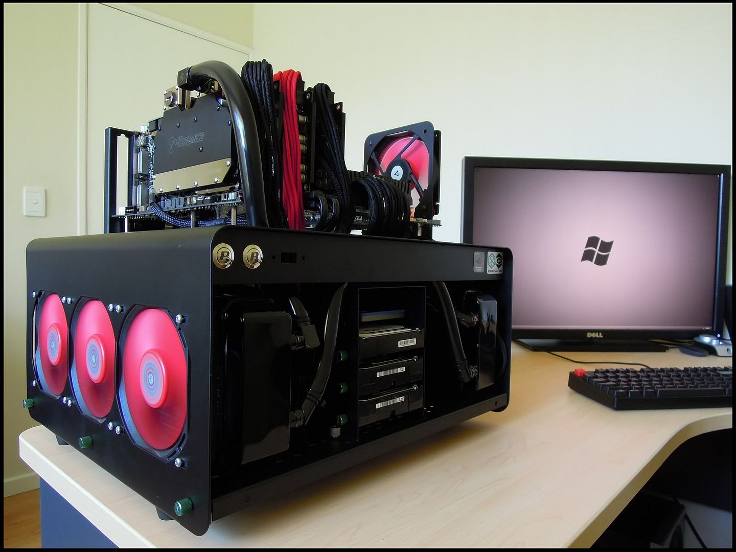 Xtreme Cooled Case Gallery | Page 139 | OCAU Forums
